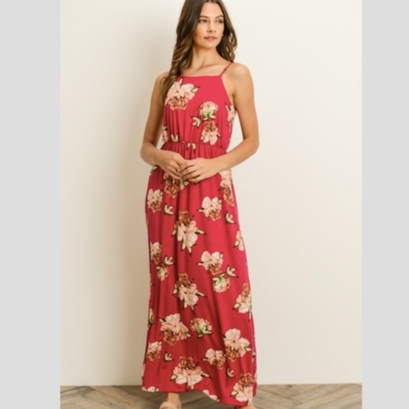 Gilli | Dresses | Gilli Bold Floral Magenta Strappy Maxi Dress Nwt ...